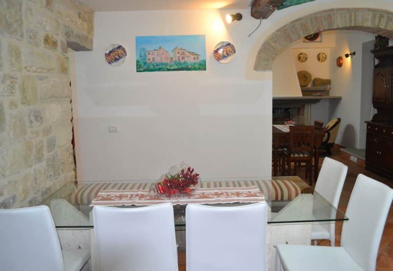 "La Cascata sul Monte Martano" Appartamenti vacanza con Camino, Piscina ...